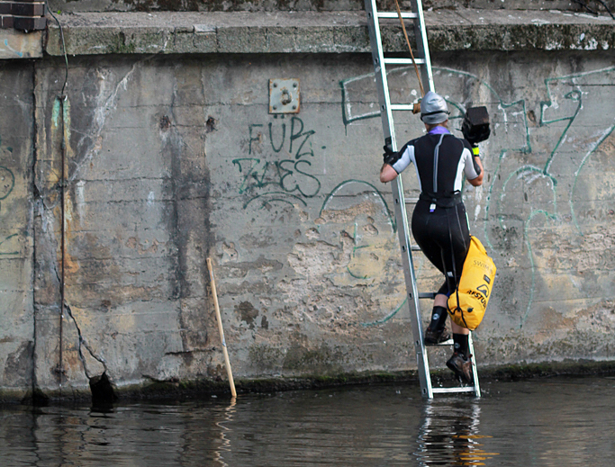 THE BUILDING HAS A SHAPE OF THE RIVER (2024) – TANJA OSTOJIĆ